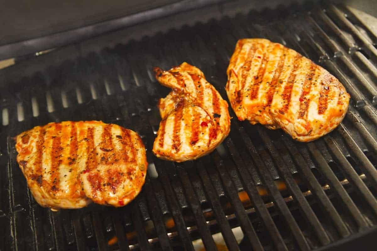 Weber Genesis S-330 Reviews & Buying Guide