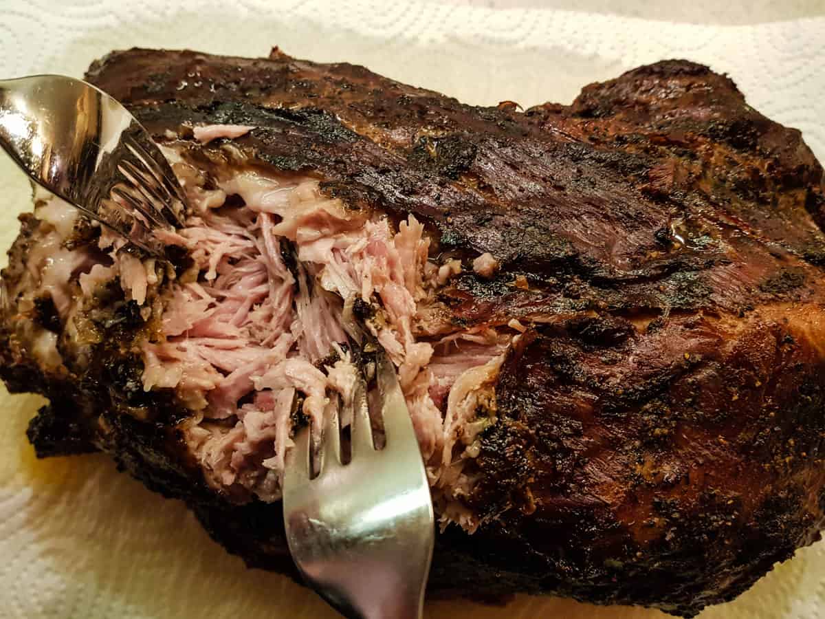 Pork Shoulder Rub Overnight: How Much Time Does It Need?