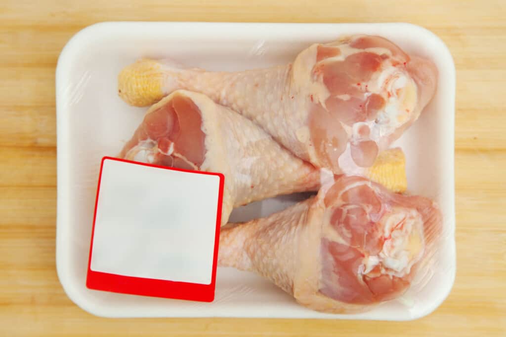 Red Spots On Raw Chicken: Warning Sign Or Normal Occurrence?