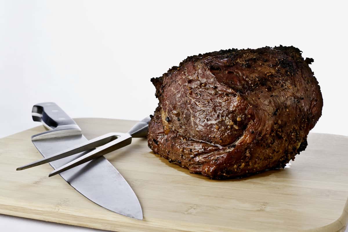 Bone-In Vs. Boneless Prime Rib: Which Is The Best?