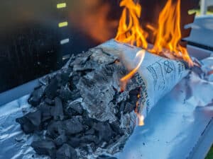 Instant Light Charcoal Vs Regular Charcoal: Lighting It Up