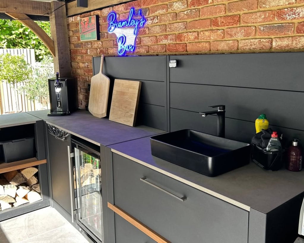 20 Outdoor Kitchen Bar Ideas: Your Backyard’s Best Upgrade