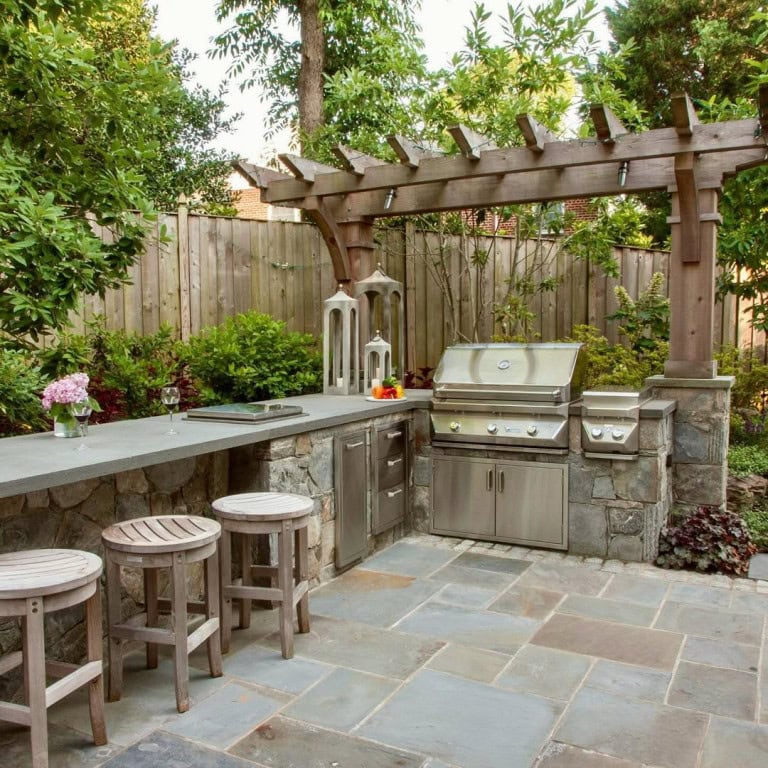 Build The Perfect Outdoor Kitchen Patio For Any Occasion