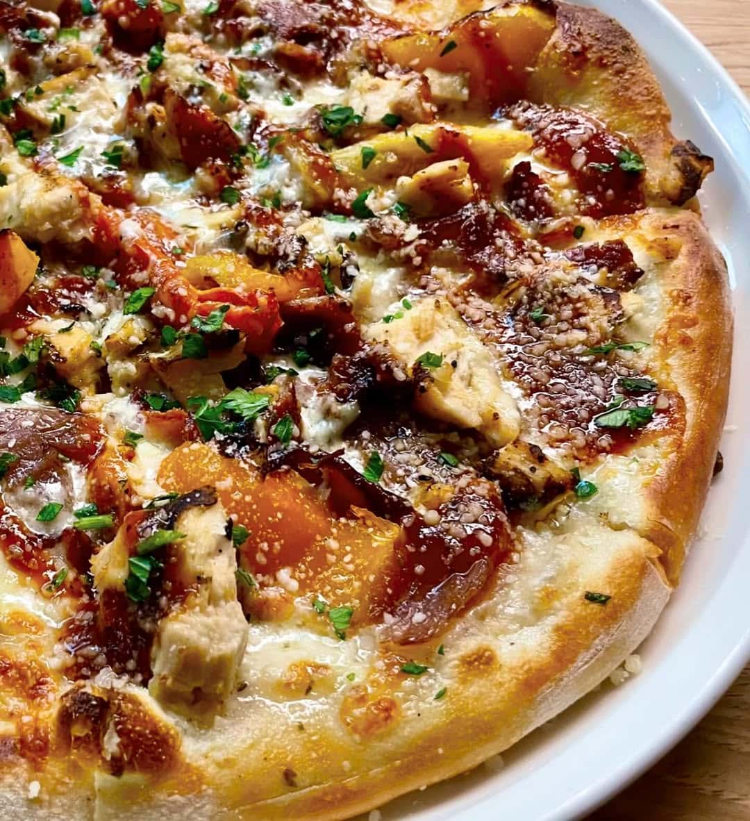 20+ Tasty BBQ Chicken Pizza Ideas For Your Next Pizza Party