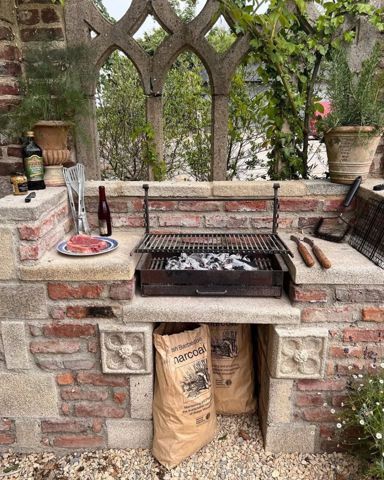 95 Outdoor Kitchen Design Ideas To Make Your Dream A Reality