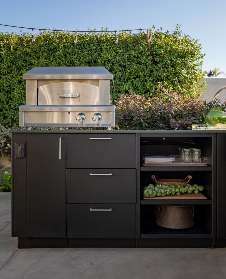 Top 10 Stylish Outdoor Kitchen Cabinets To Elevate Your Backyard ...